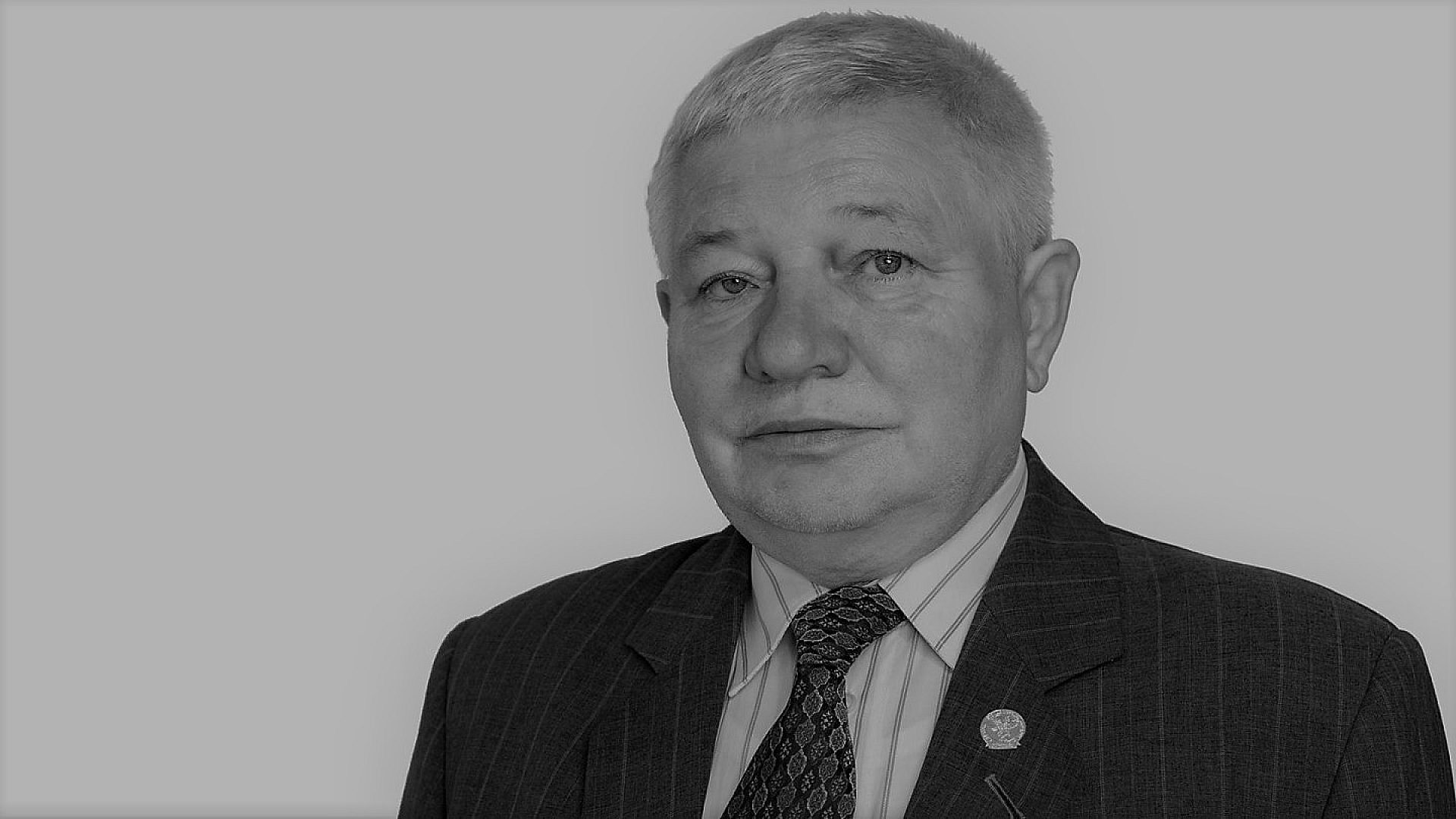 Adam Podgórski nie żyje. Pogrzeb w najbliższą sobotę w Halembie. Pisarz ...